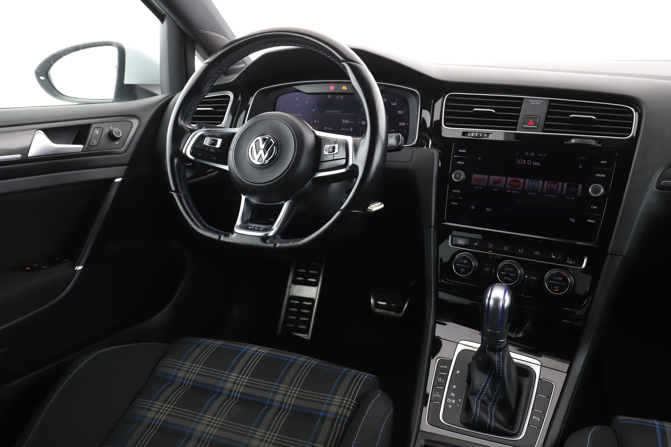 For sale - Volkswagen Golf GTE DSG Sequential, 204hp, 2018 for sale at ...