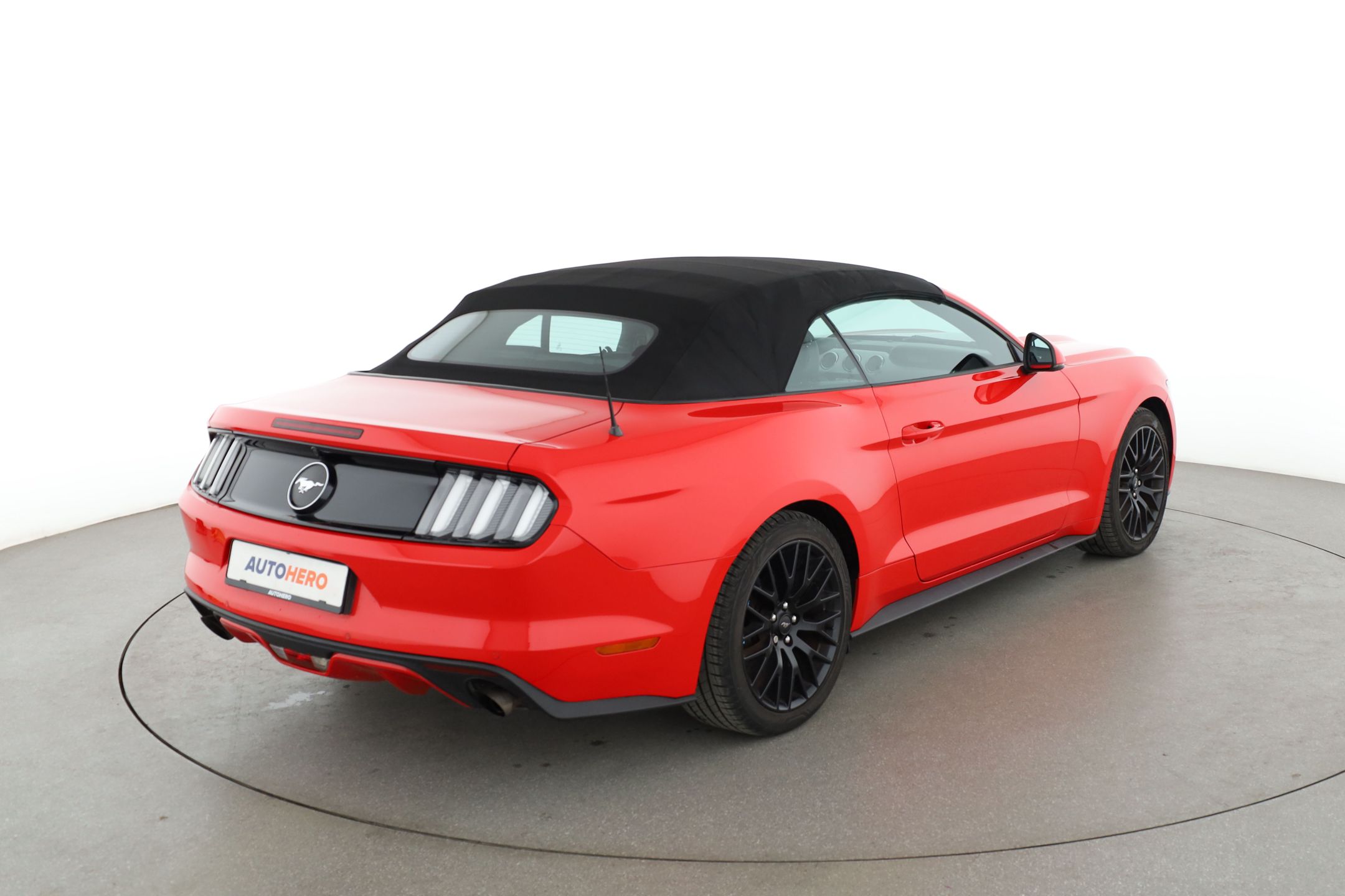 Ford Mustang 2.3 EcoBoost Convertible , Benzin, 26.440
