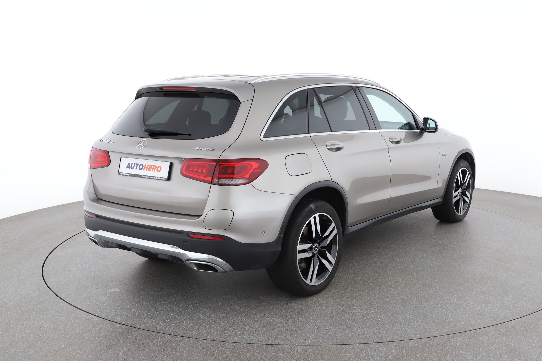 Mercedes-Benz GLC-Klasse GLC 300de 4Matic, Hybride, € 32.550