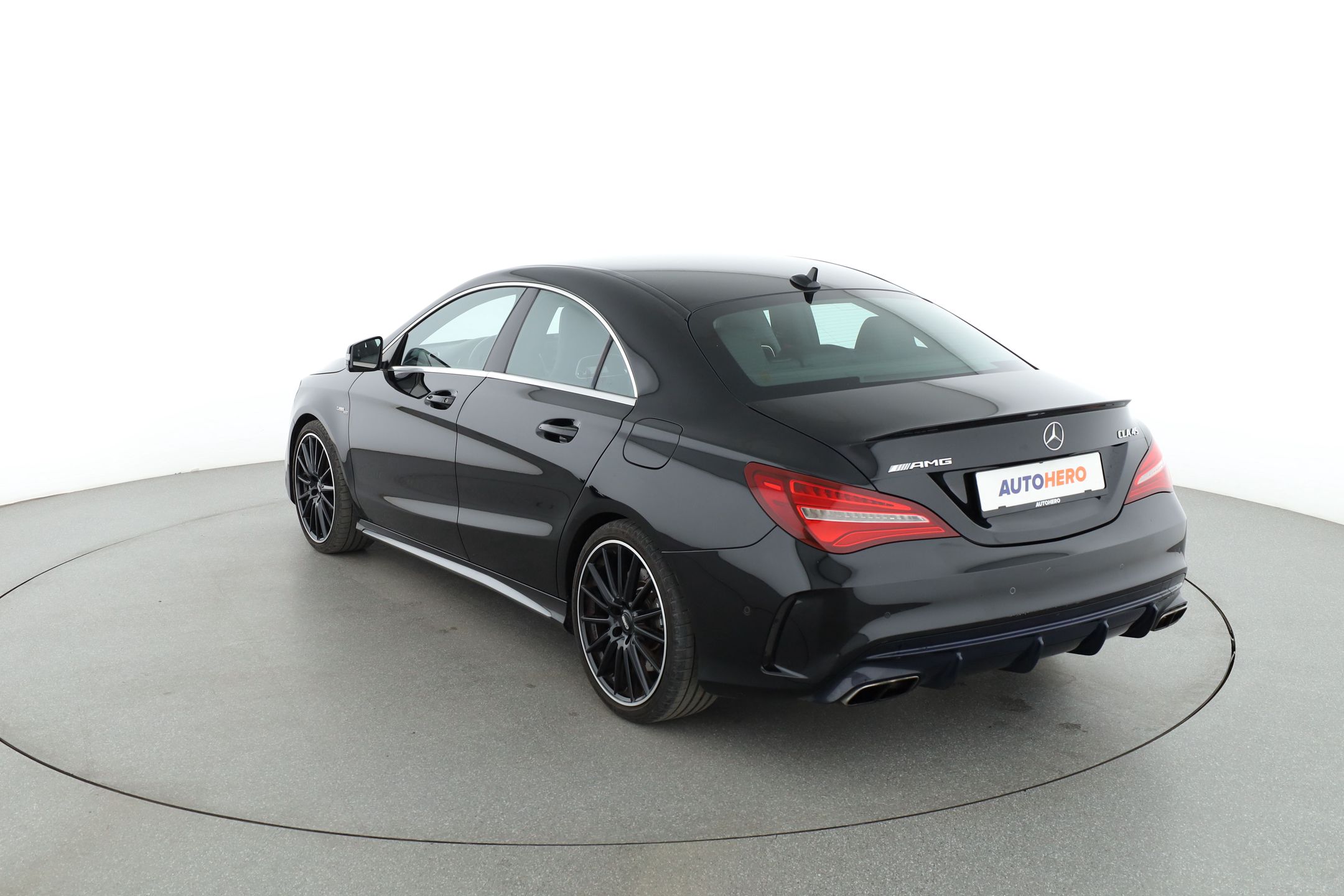 Mercedes-Benz CLA-Klasse CLA 45 AMG 4Matic, Benzin, 28.400