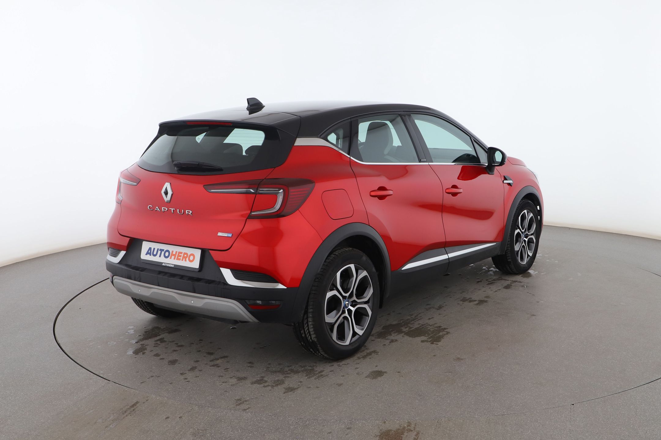 Renault Captur 1.6 Hybrid E-Tech Zen PHEV, Híbrido, 17.899
